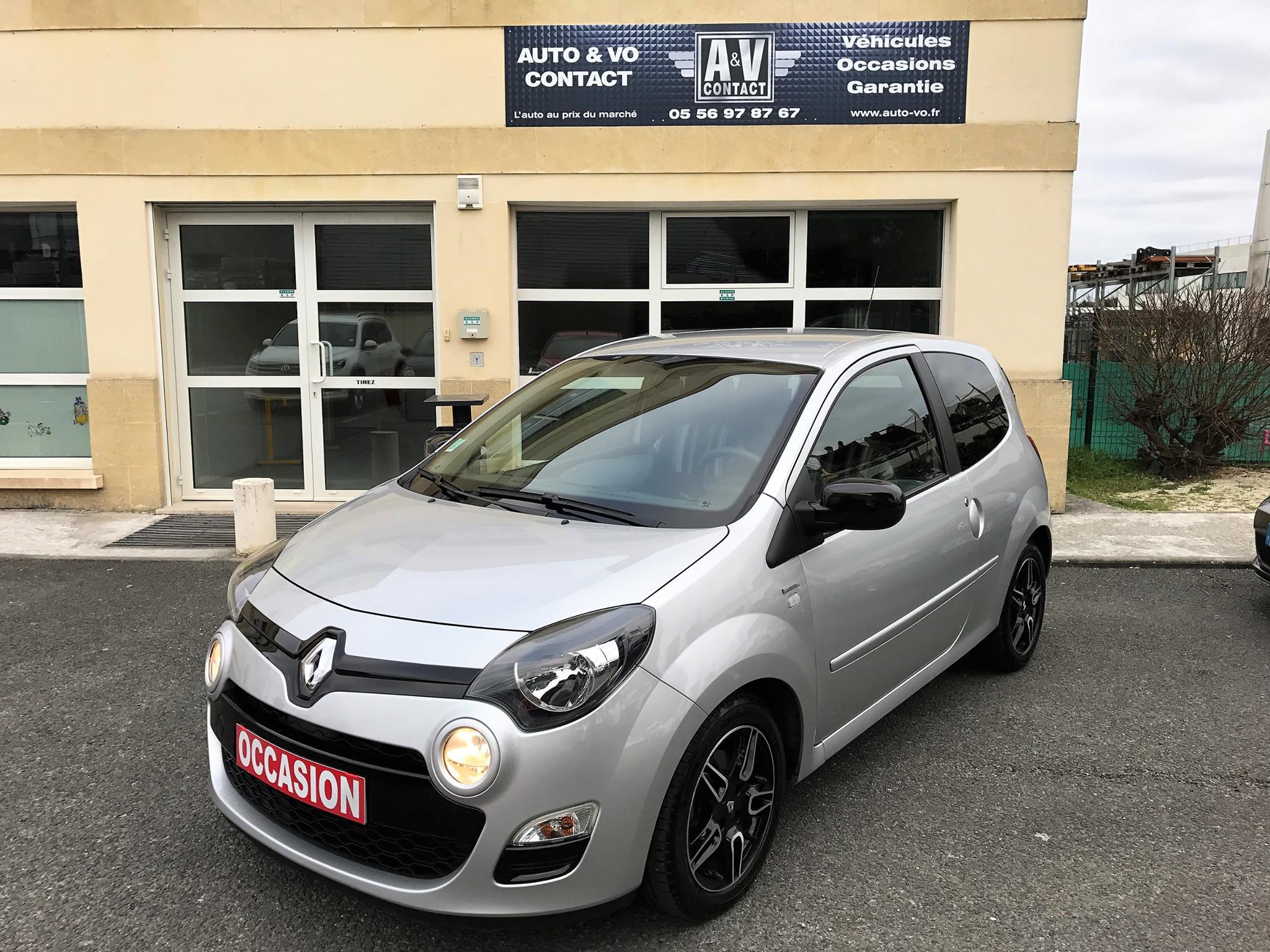 RENAULT TWINGO II 1.2 16V 75 CH INTENS ECO2 LIMITED Du 09.04.2014 – 36 ...
